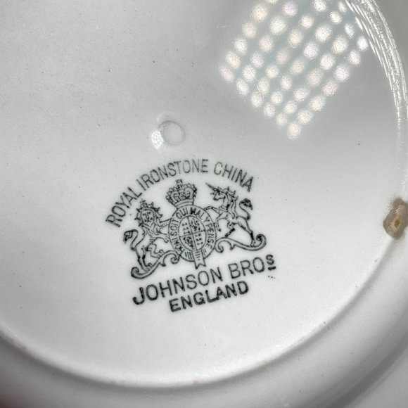 Royal Ironstone Ware Johnson Bros England